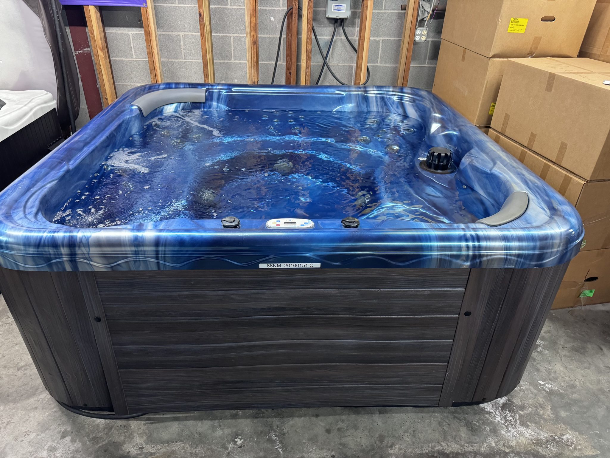 Pre-Owned - Spas Unlimited